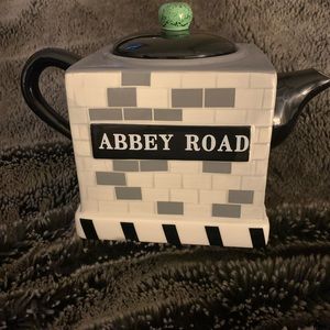 The Beatles | Kitchen | New In Box Beatles Abbey Road Sculpted Ceramic ...